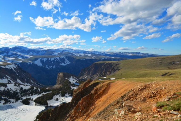 Driving The Beartooth Highway - The Ultimate Guide - Discovering Montana