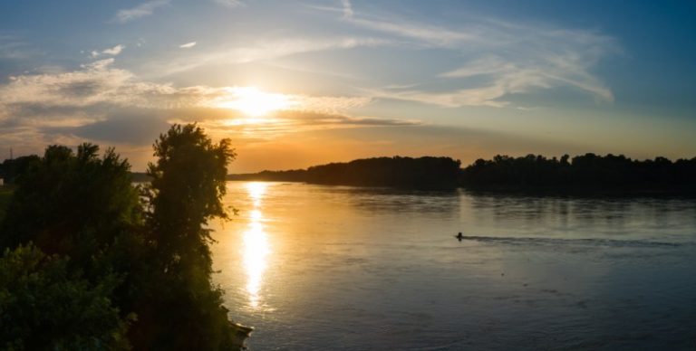 The Missouri River - A Complete Guide - Discovering Montana