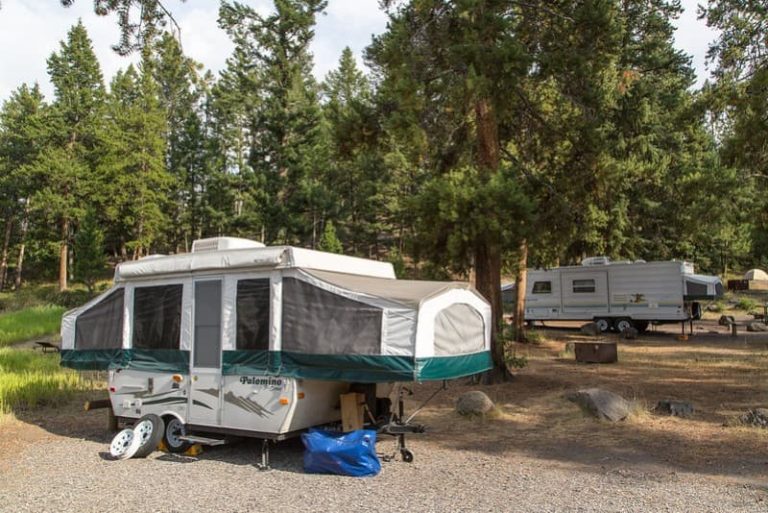 The 12 Best Yellowstone RV Campgrounds - Discovering Montana