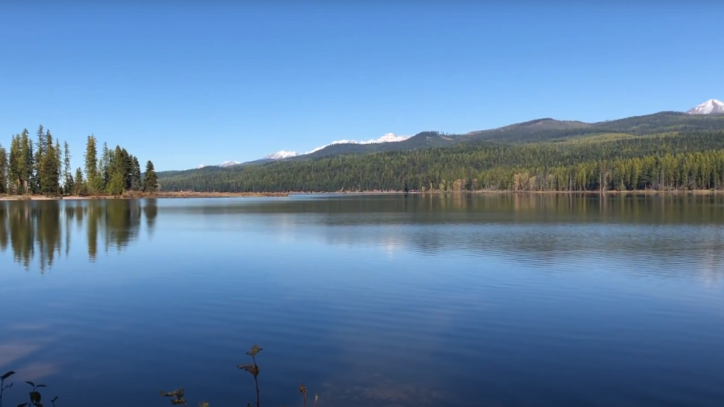 Montana's 11 Top Lakes for Boating Adventures - Discovering Montana